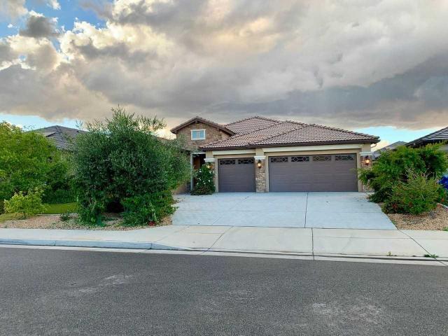 3 Bedroom Home for Rent at 10006 Blountsville Dr, Bakersfield, CA 93311 Park Avenue