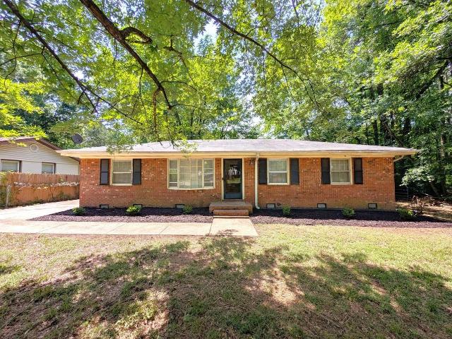 3 Bedroom Home for Rent at 1000 Claremont Rd, Charlotte, NC 28214 Pawtuckett