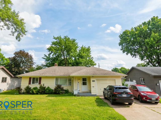3 Bedroom Home for Rent at 1015 E Lexington Blvd, Eau Claire, WI 54701