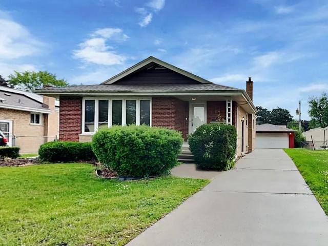 3 Bedroom Home for Rent at 10111 South 53rd Avenue, Oak Lawn, IL 60453