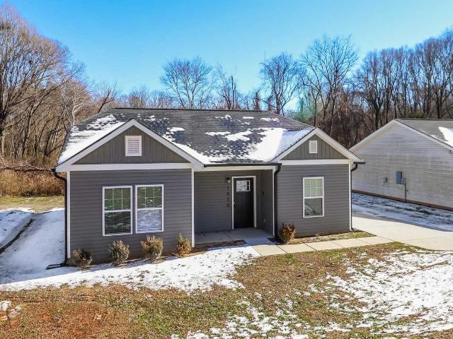 3 Bedroom Home for Rent at 1020 N Oakwood St, Gastonia, NC 28052