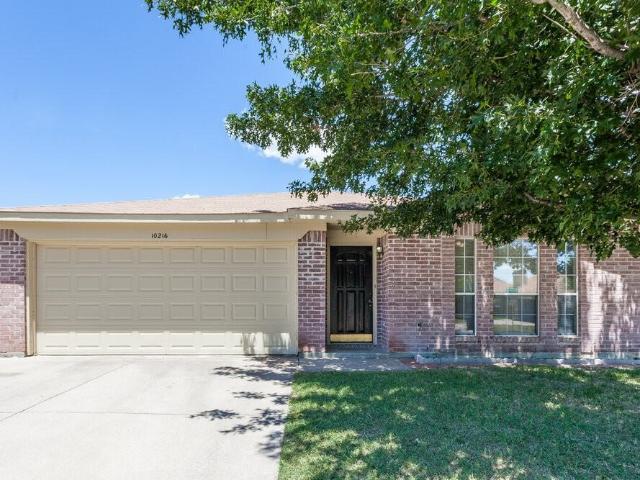 3 Bedroom Home for Rent at 10216 Aurora Dr, Fort Worth, TX 76108 Blue Haze