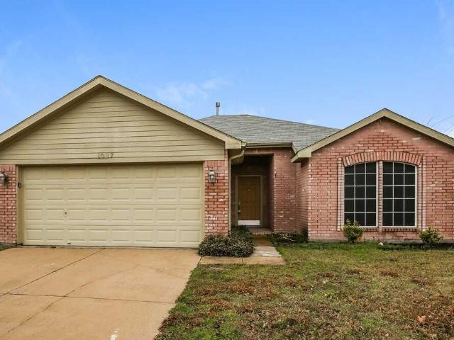 3 Bedroom Home for Rent at 1037 Harriman Dr, Saginaw, TX 76131