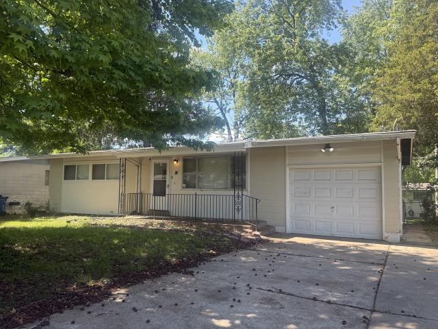 3 Bedroom Home for Rent at 10311 Nashua Dr, Ferguson, MO 63136 Dellwood