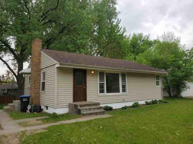 3 Bedroom Home for Rent at 1032 County B Road West, Roseville, MN 55113 Roseville