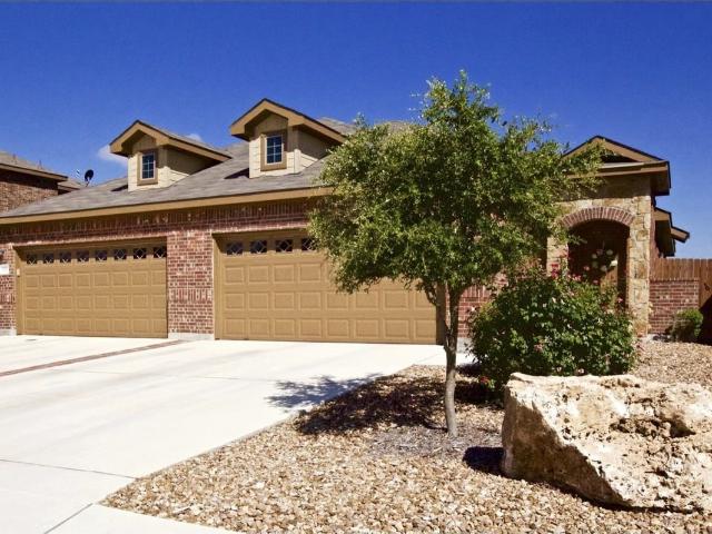 3 Bedroom Home for Rent at 105 Calm Water Loop, Bastrop, TX 78602