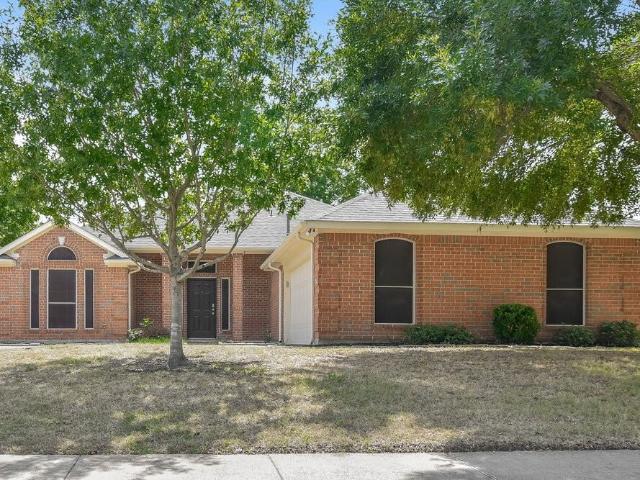 3 Bedroom Home for Rent at 105 Princeton Cir, Forney, TX 75126