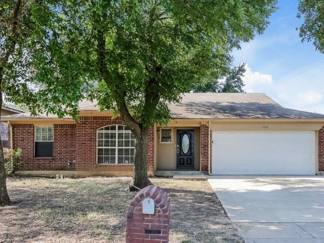 3 Bedroom Home for Rent at 1104 Havenbrook Dr, Arlington, TX 76001