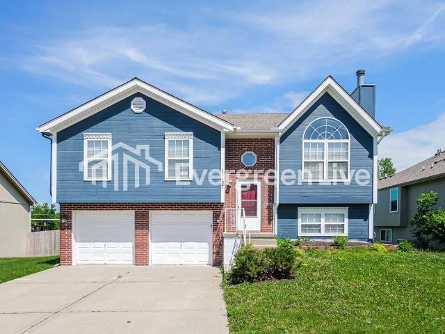 3 Bedroom Home for Rent at 11127 N Lewis Ave, Kansas City, MO 64157