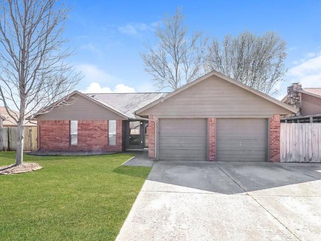 3 Bedroom Home for Rent at 1112 Ne 21st Ct, Moore, OK 73160