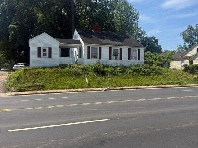 3 Bedroom Home for Rent at 1127 West Blvd, Charlotte, NC 28208 Revolution Park