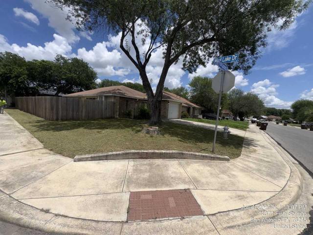 3 Bedroom Home for Rent at 11371FISH Spring Trail St, San Antonio, TX 78249 Babcock North