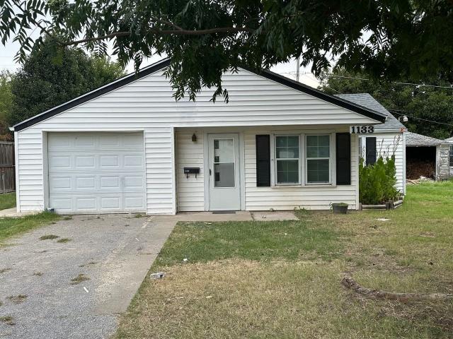3 Bedroom Home for Rent at 1133 South Miles Avenue, El Reno, OK 73036