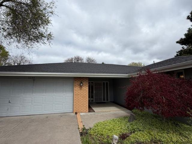 3 Bedroom Home for Rent at 1165 Harbor Isle Blvd, Klamath Falls, OR 97601