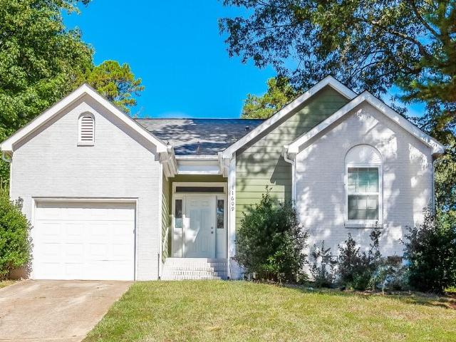 3 Bedroom Home for Rent at 11609 Brockley Ct, Charlotte, NC 28215 Silverwood