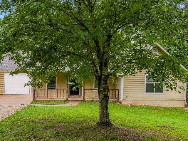3 Bedroom Home for Rent at 116 Adrian Dr, Stockbridge, GA 30281
