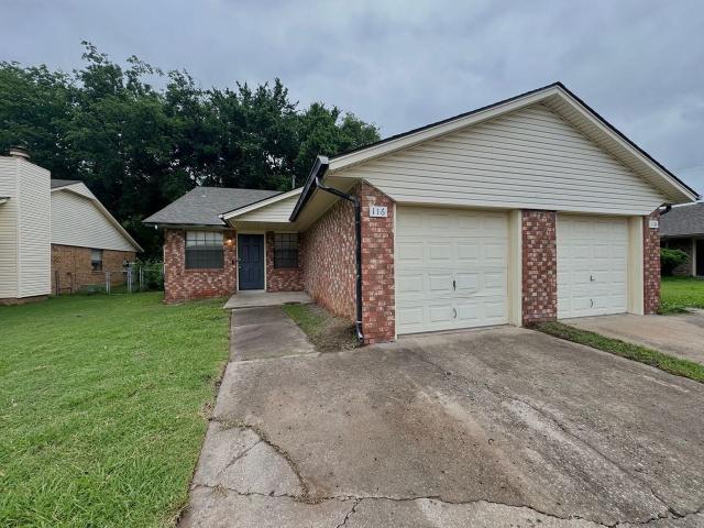 3 Bedroom Home for Rent at 116 E Canton St, Broken Arrow, OK 74012
