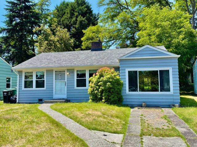 3 Bedroom Home for Rent at 11721 Roosevelt Way Ne, Seattle, WA 98125 Pinehurst