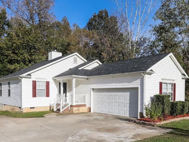 3 Bedroom Home for Rent at 11926 Stewarts Crossing Dr, Charlotte, NC 28215 Bradfield Farms