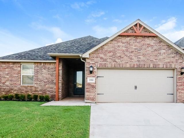 3 Bedroom Home for Rent at 11933 Sw 30th St, Yukon, OK 73099