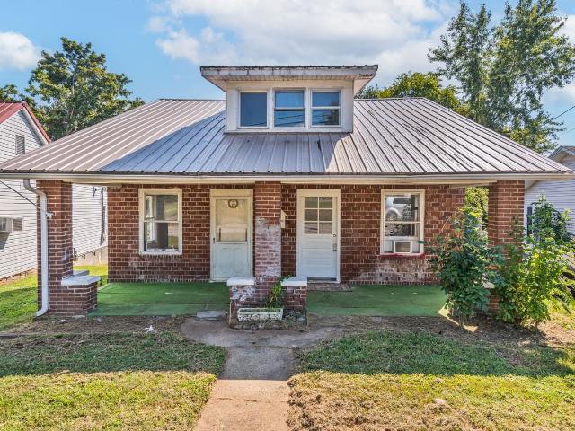 3 Bedroom Home for Rent at 120 E Oak St, Scottsville, KY 42164