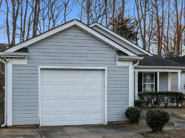 3 Bedroom Home for Rent at 12110 Stewarts Crossing Dr, Charlotte, NC 28215 Bradfield Farms