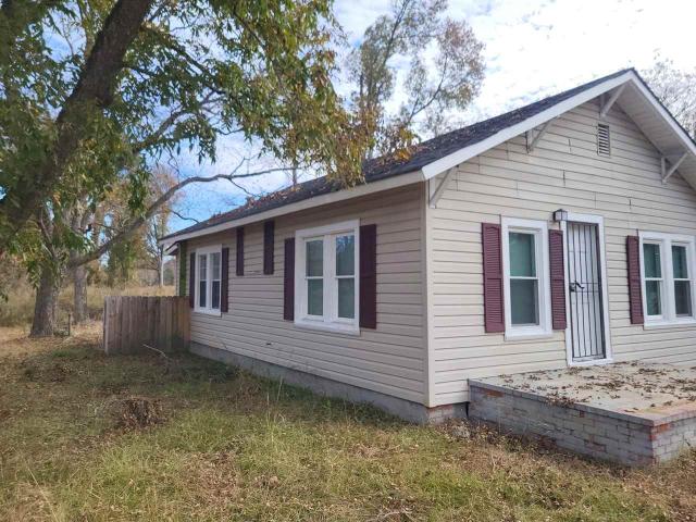 3 Bedroom Home for Rent at 1213 Wilmington Highway #1, Fayetteville, NC 28306 Douglas Byrd