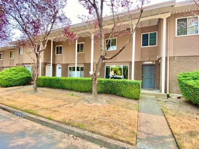 3 Bedroom Home for Rent at 12251 Se 59th St #5906, Bellevue, WA 98006 Newport Hills