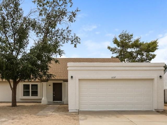 3 Bedroom Home for Rent at 1237 E Wickieup Ln, Phoenix, AZ 85024
