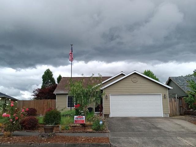3 Bedroom Home for Rent at 1239 Briar Rd, Independence, OR 97351
