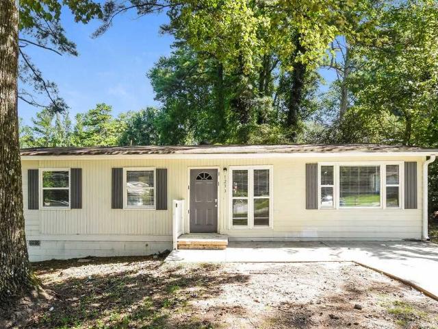 3 Bedroom Home for Rent at 1233 Carolyn St, Marietta, GA 30062