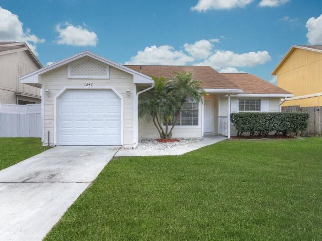 3 Bedroom Home for Rent at 1247 Holly Springs Cir, Orlando, FL 32825