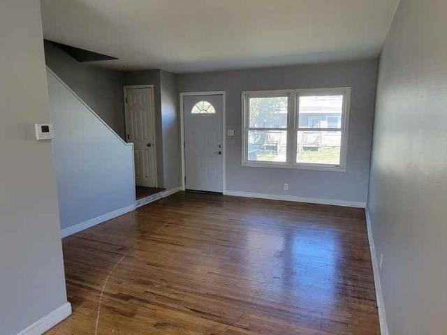 3 Bedroom Home for Rent at 1258 W Mullan Ave, Waterloo, IA 50701 Church Row Historic