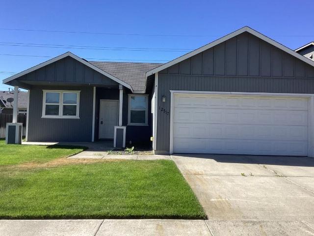 3 Bedroom Home for Rent at 12517 W 5th Ave, Airway Heights, WA 99001