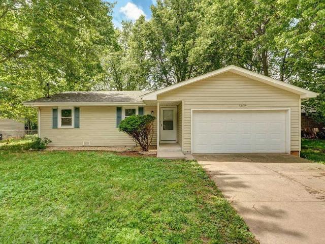 3 Bedroom Home for Rent at 1270 E Rockhill St, Springfield, MO 65804