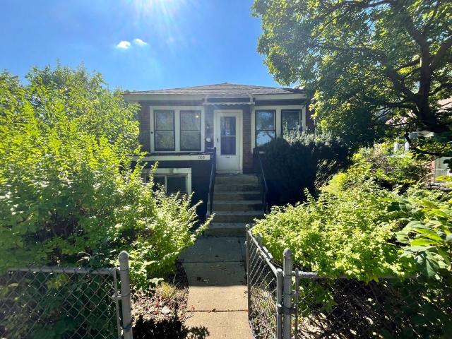 3 Bedroom Home for Rent at 1309 W 110th Pl, Chicago, IL 60643 Morgan Park