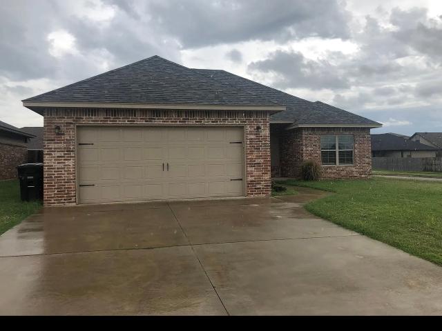 3 Bedroom Home for Rent at 1328 Eagle Dr, Moore, OK 73160