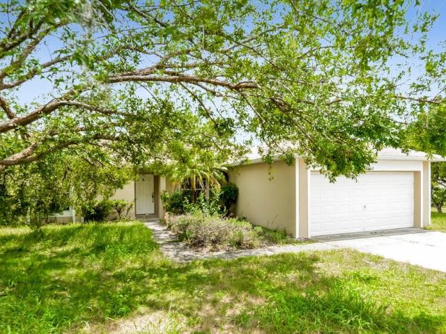 3 Bedroom Home for Rent at 13318 Caspian Ln, Clermont, FL 34711 Spring Valley