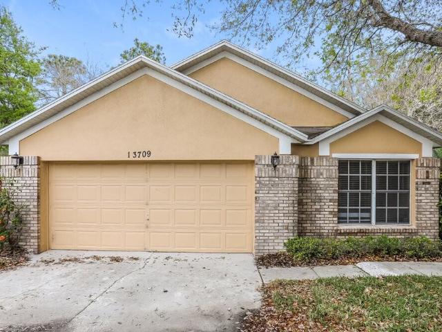 3 Bedroom Home for Rent at 13709 Valleybrooke Ln, University, FL 32826 Sanctuary