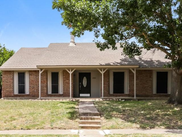 3 Bedroom Home for Rent at 1385 Southridge Dr, Lancaster, TX 75146 Meadow Creek