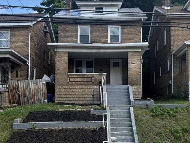 3 Bedroom Home for Rent at 1409 Brookline Blvd, Pittsburgh, PA 15226 Brookline