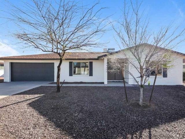 3 Bedroom Home for Rent at 14009 N 42nd Dr, Phoenix, AZ 85053