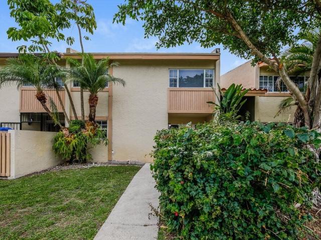 3 Bedroom Home for Rent at 14277 Kendale Lakes Blvd, Kendale Lakes, FL 33183 Kendale Lakes