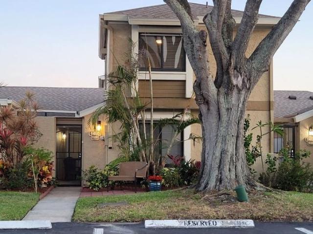3 Bedroom Home for Rent at 1460 Sheafe Ave Ne #105, Palm Bay, FL 32905 Port Malabar Country Club