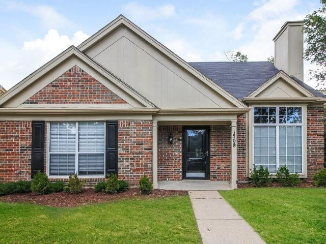 3 Bedroom Home for Rent at 1508 Chapman St, Cedar Hill, TX 75104 High Pointe