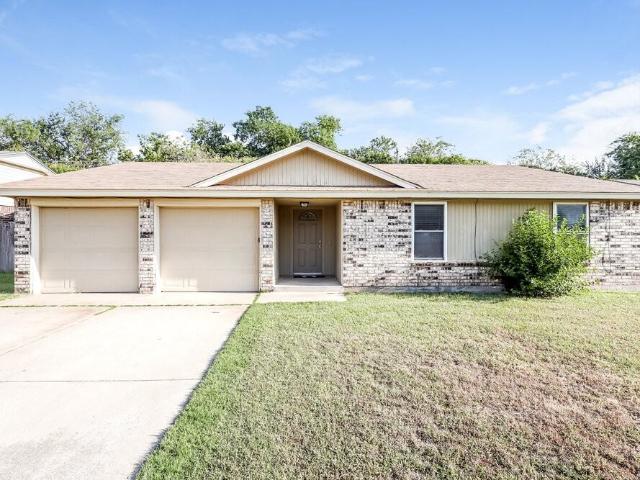 3 Bedroom Home for Rent at 1513 Ne 3rd St, Moore, OK 73160
