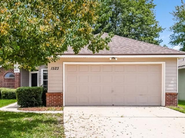 3 Bedroom Home for Rent at 1523 Slash Pine Ct, Orange Park, FL 32073 Orange Park