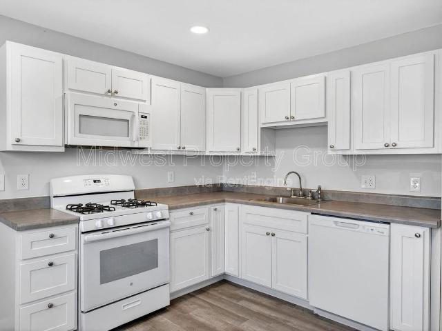 3 Bedroom Home for Rent at 1540 Aspen Dr, Florissant, MO 63031