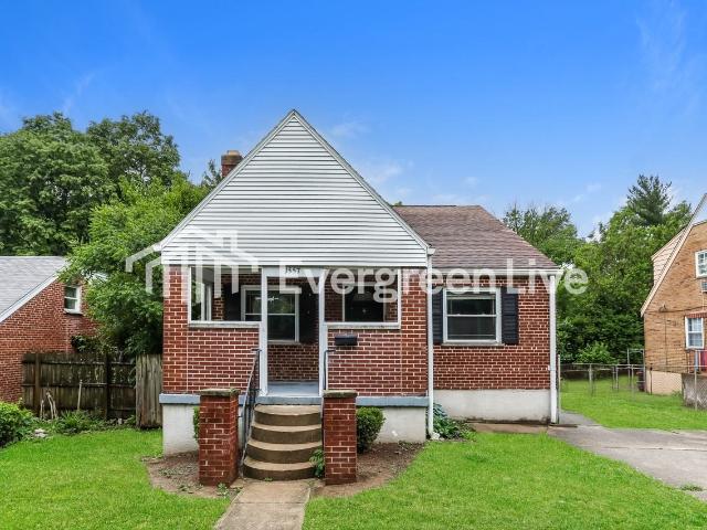 3 Bedroom Home for Rent at 1557 Pasadena Ave, Covedale, OH 45238 Covedale