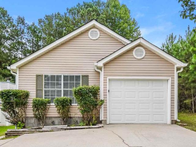 3 Bedroom Home for Rent at 1560 Wembley Dr, Douglasville, GA 30134
